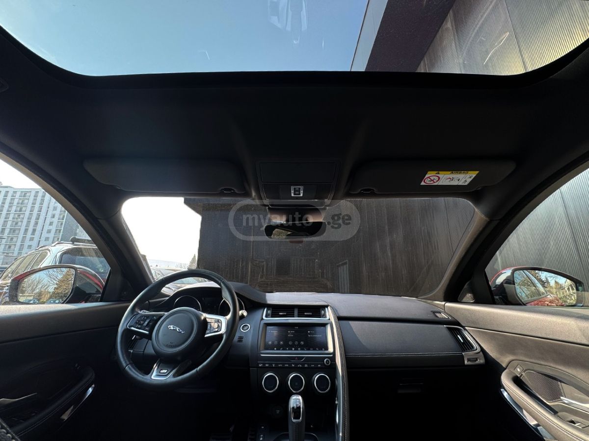 იყიდება Jaguar E-Pace 2018 | MYAUTO.GE ავტომობილების ყიდვა გაყიდვა, გაქირავება