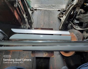 იყიდება კარების კანტები ML W164-ის